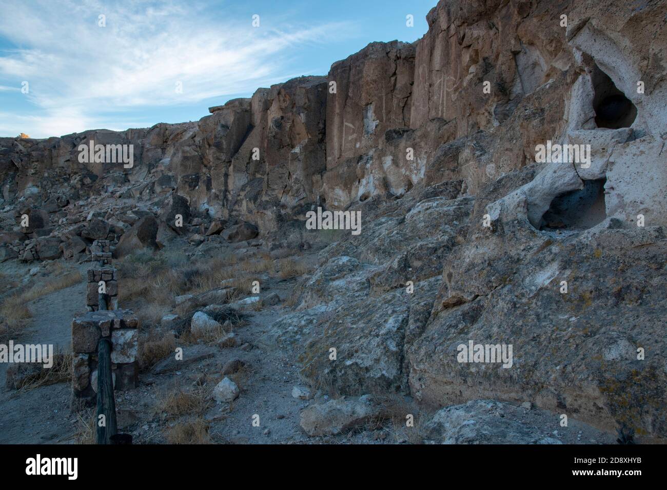 The Bishop Petroglyphs in the Volcanic Tablelands of the Eastern Sierra ...