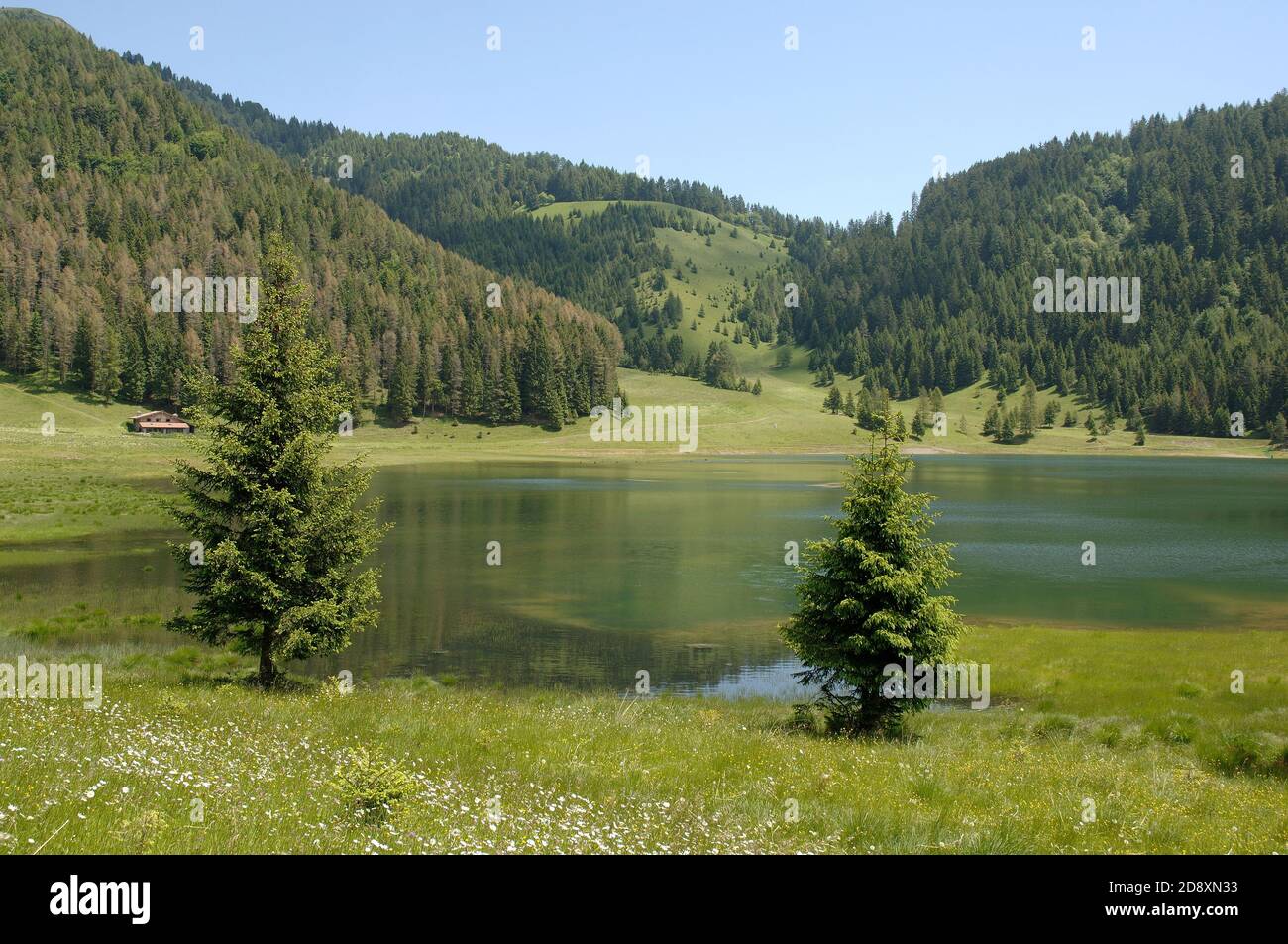 Lova lake hi-res stock photography and images - Alamy