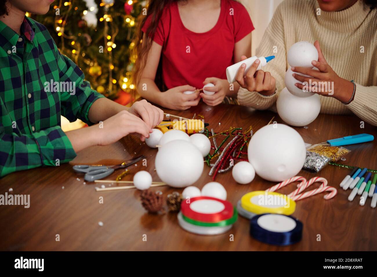 Styrofoam craft hi-res stock photography and images - Alamy