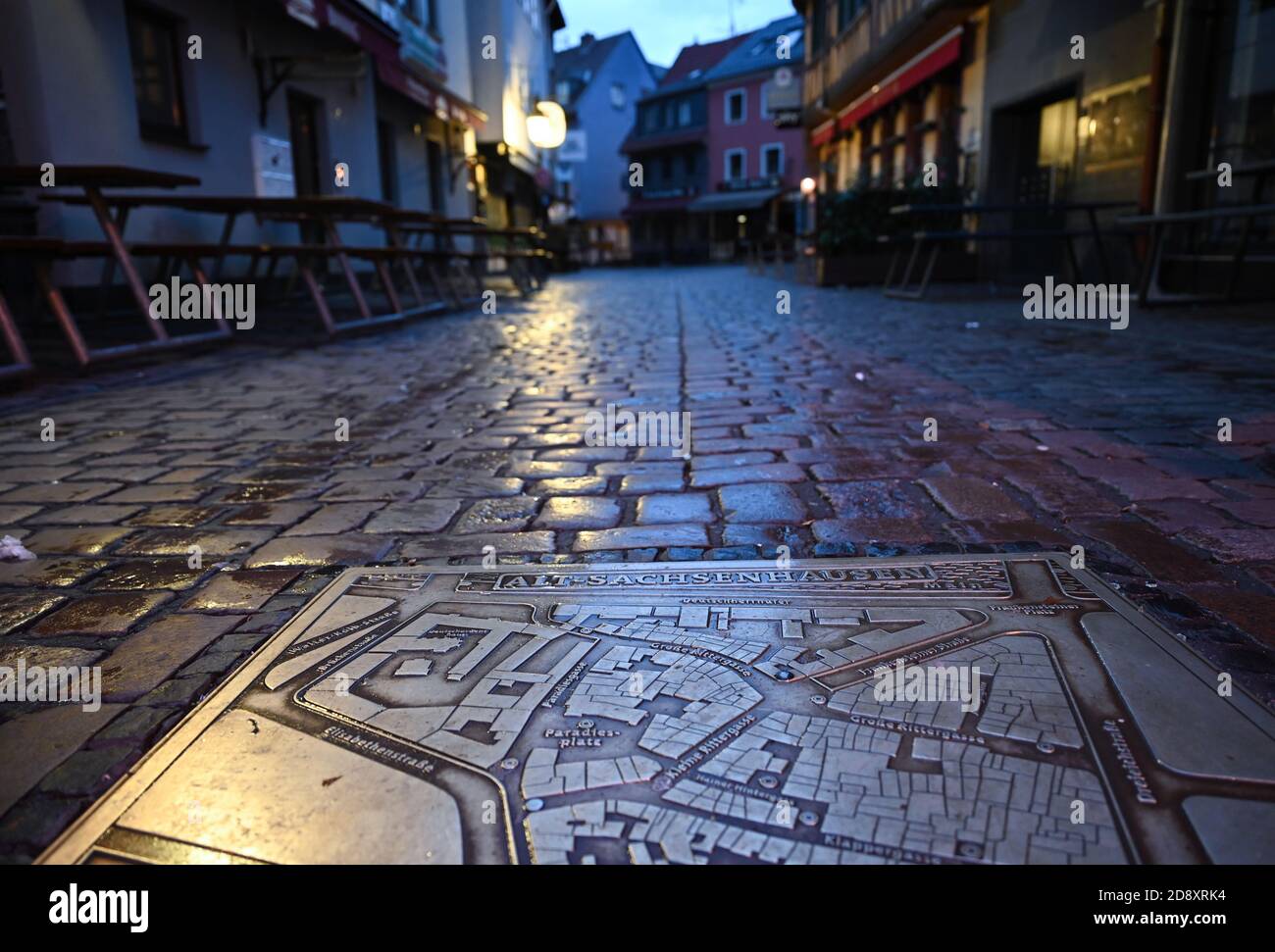 Empty pub in lockdown hi-res stock photography and images - Alamy