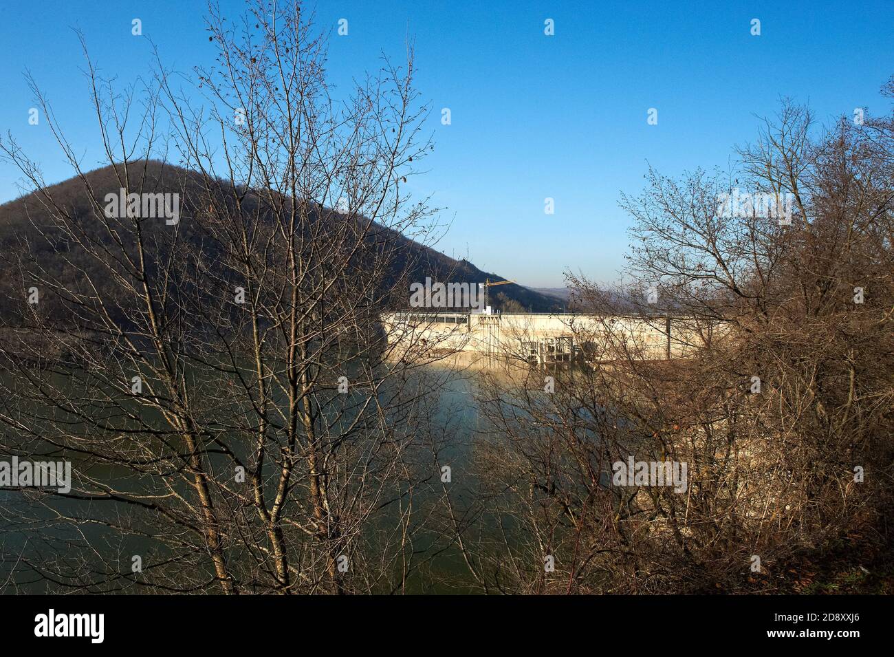 Lago di Mignano (Pc), Italt, the dam of the lake of Mignano Stock Photo ...