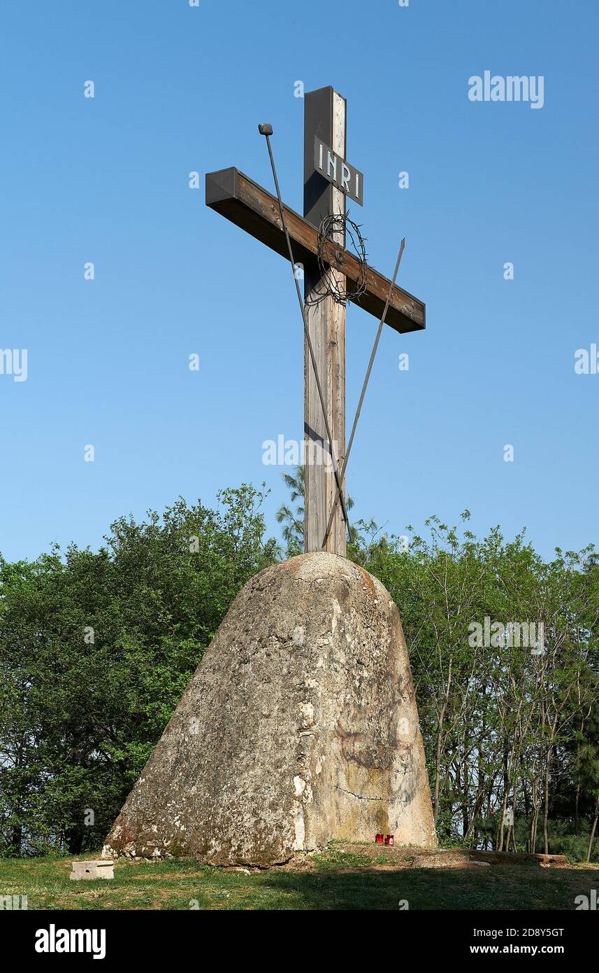 Monte Orfano (Bs), Franciacorta,Itlay, the crucifix on top of the hill ...