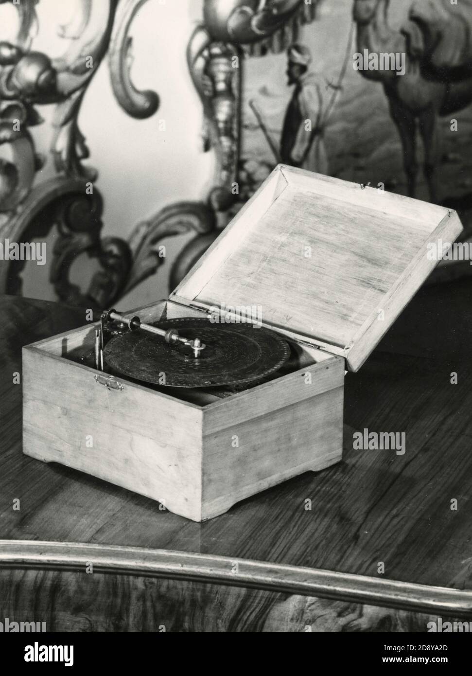 Antique mechanical music box disc player Stock Photo - Alamy