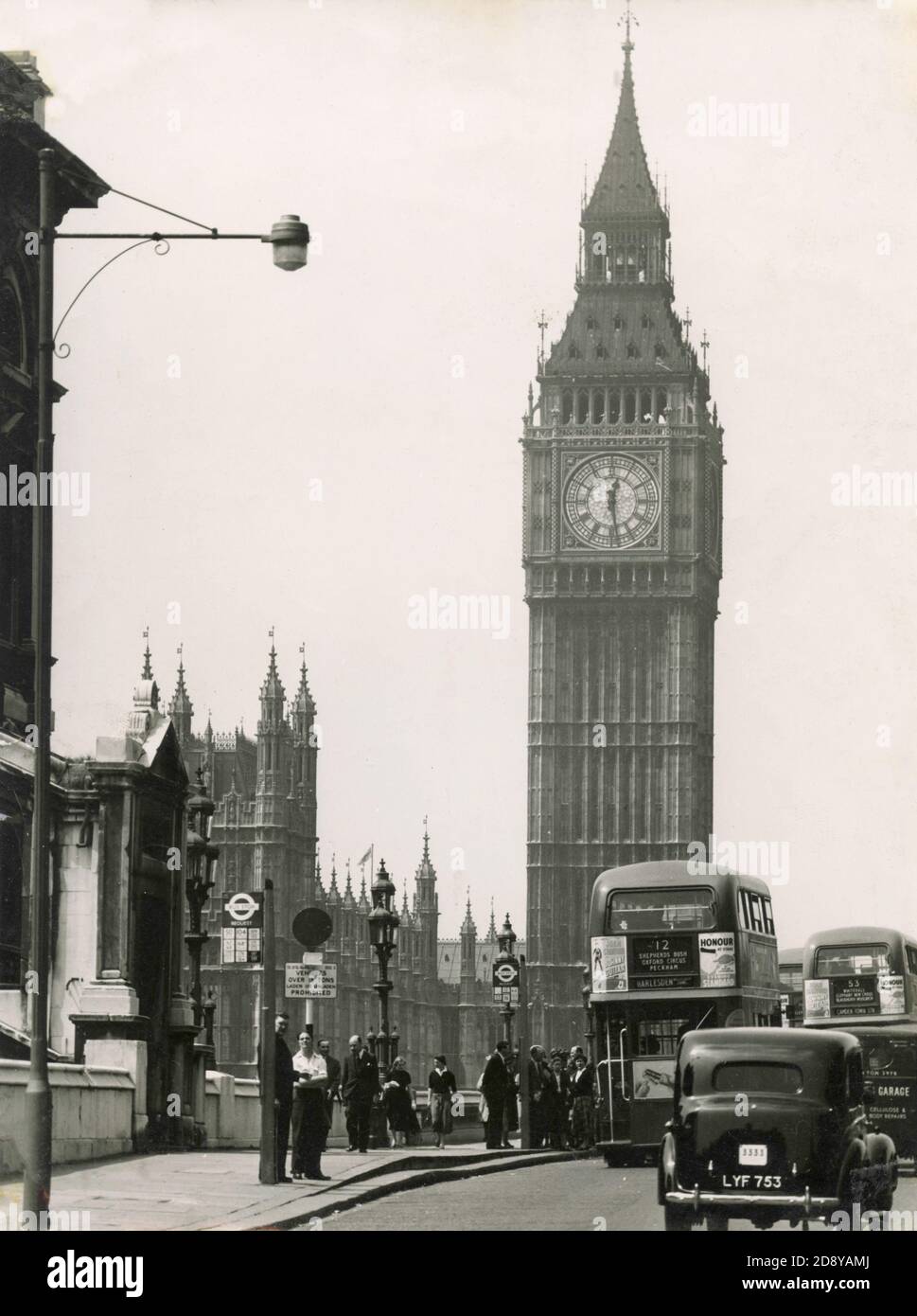 1950s london bus hi-res stock photography and images - Alamy