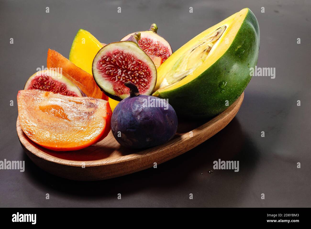 Tropical sliced fruit platter hi-res stock photography and images - Alamy