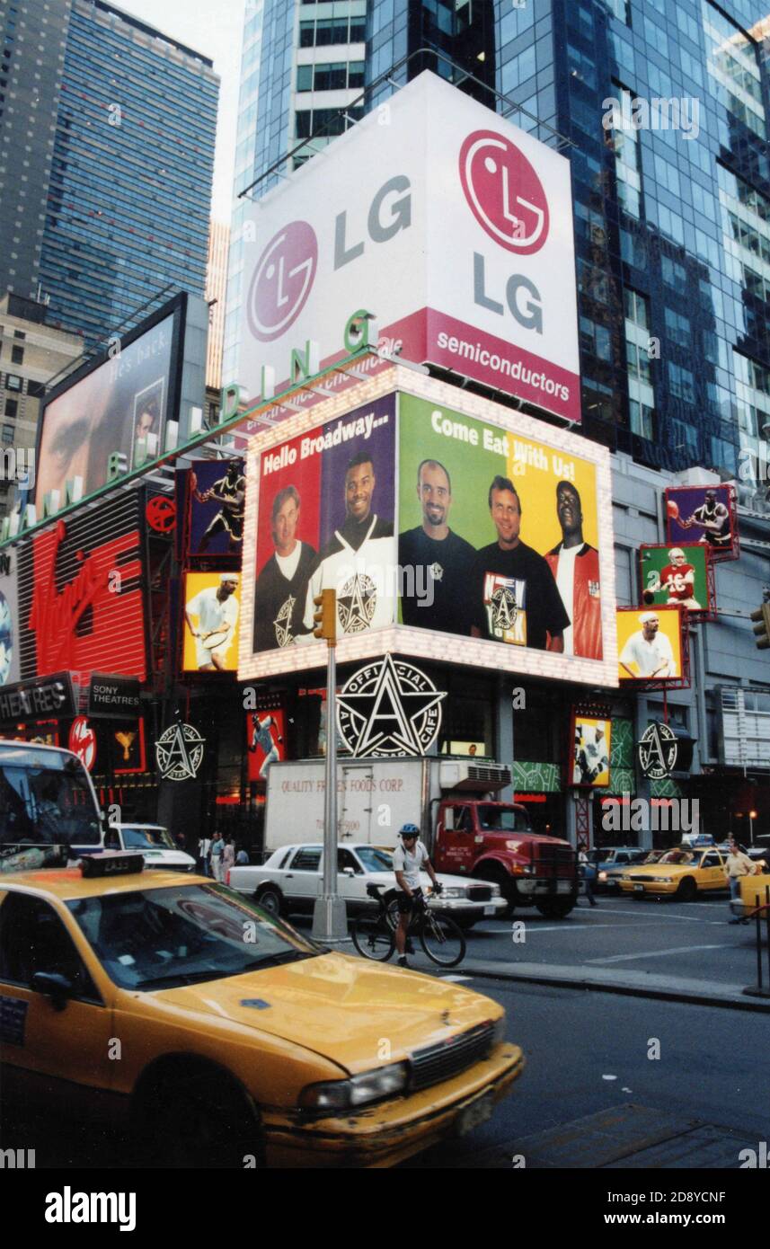 New york 1990s hi-res stock photography and images - Alamy