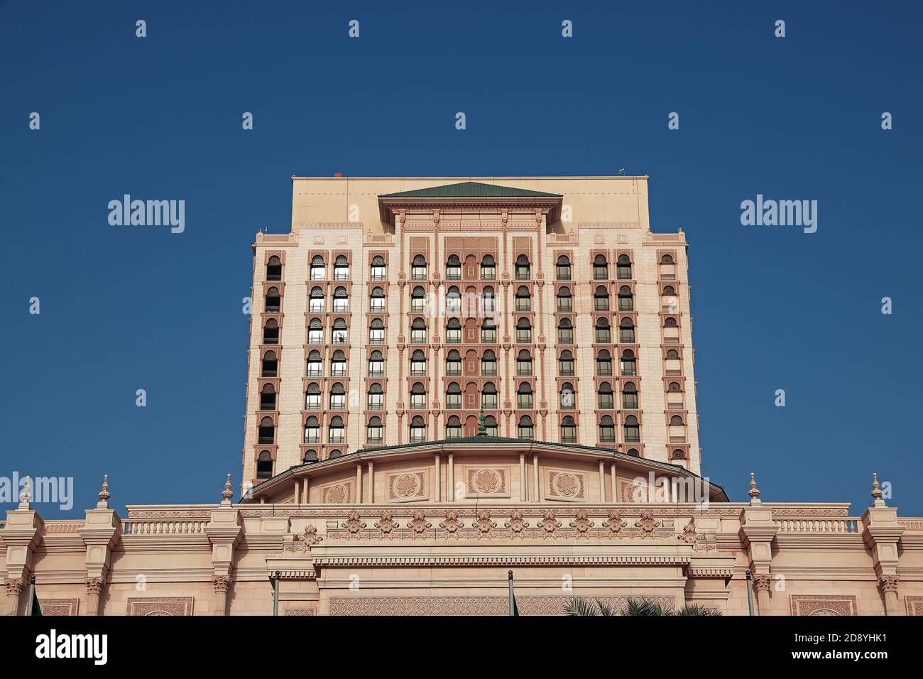 Red palace saudi hi-res stock photography and images - Alamy
