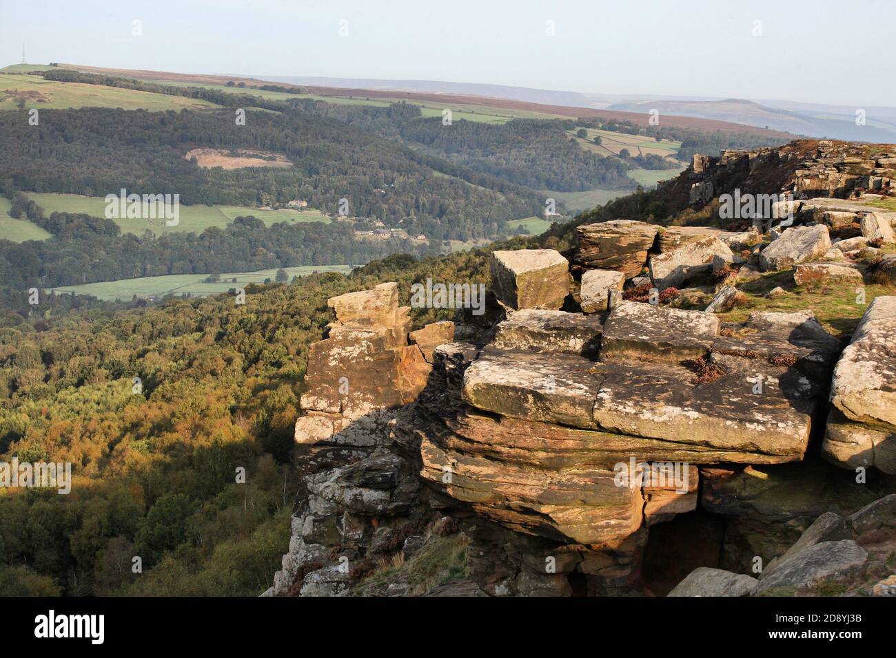 Curbar Edge in the Derbyshire Dales, Peak District, UK Stock Photo - Alamy