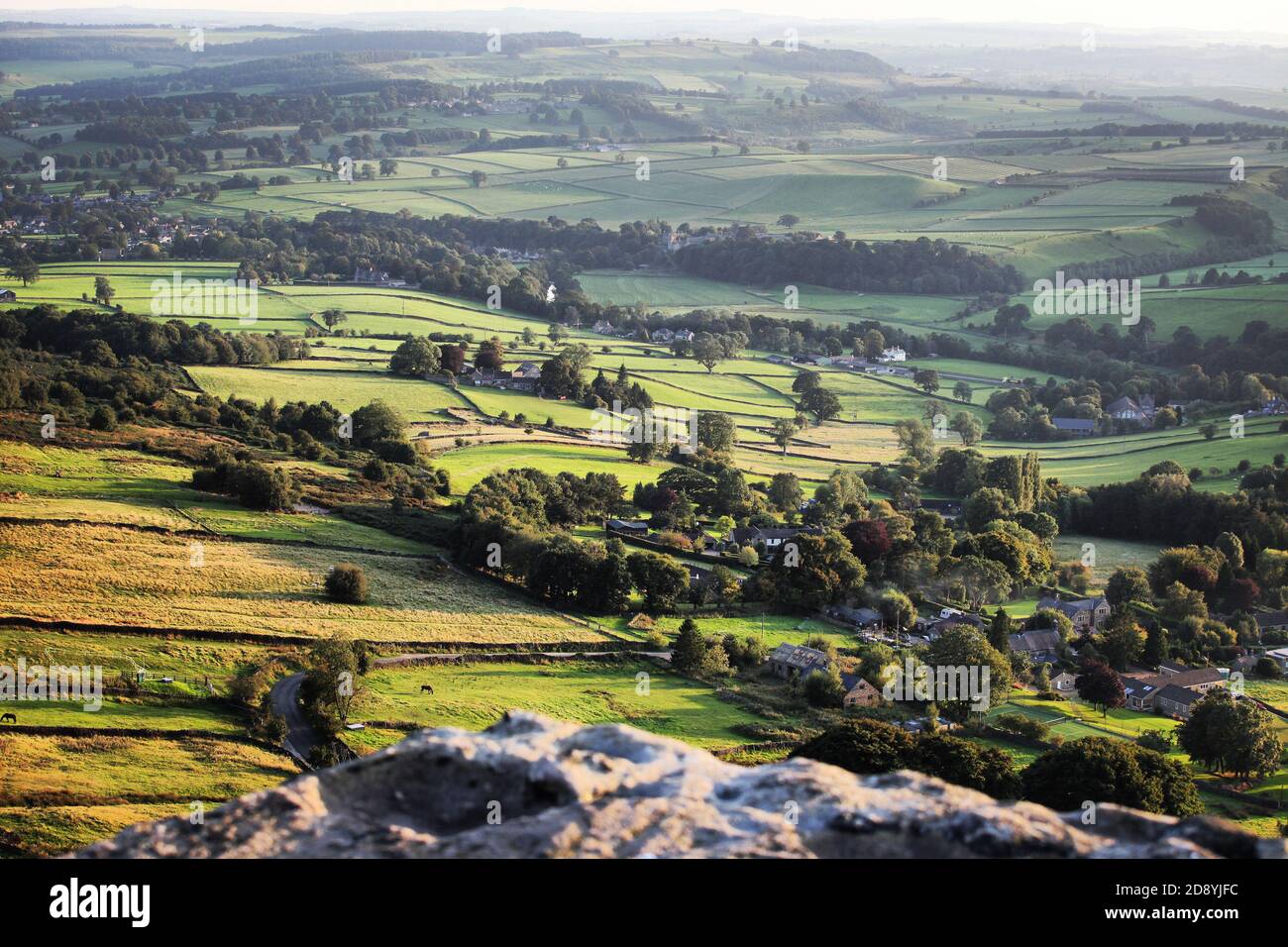 Curbar Edge in the Derbyshire Dales, Peak District, UK Stock Photo - Alamy