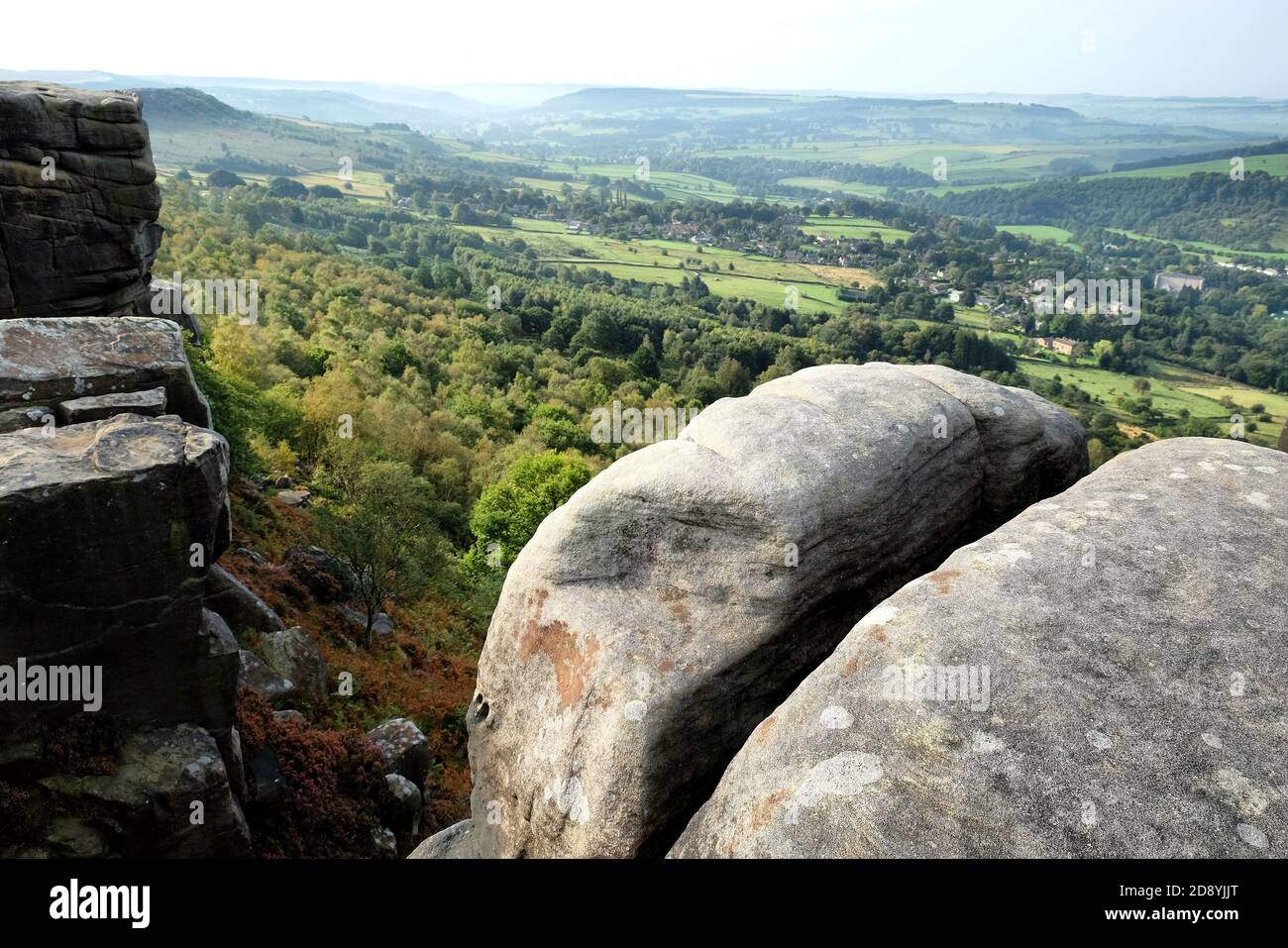 Curbar Edge in the Derbyshire Dales, Peak District, UK Stock Photo - Alamy