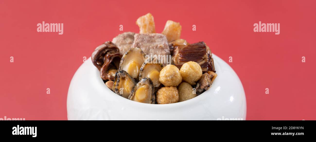 Traditional food of Chinese lunar new year, Buddha jumps over the wall ...