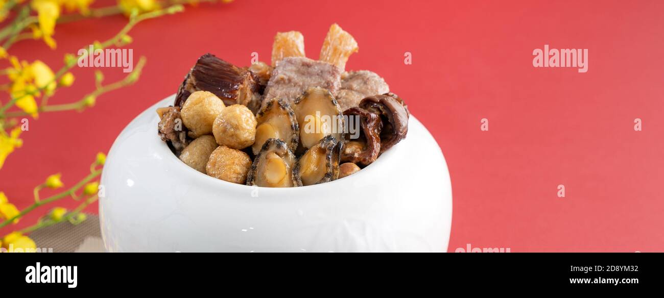 Buddha jumps over the wall soup hi-res stock photography and images - Alamy