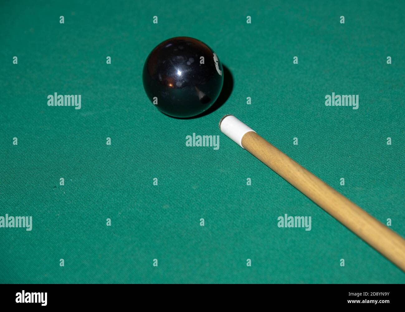Cue ball speed hi-res stock photography and images - Alamy