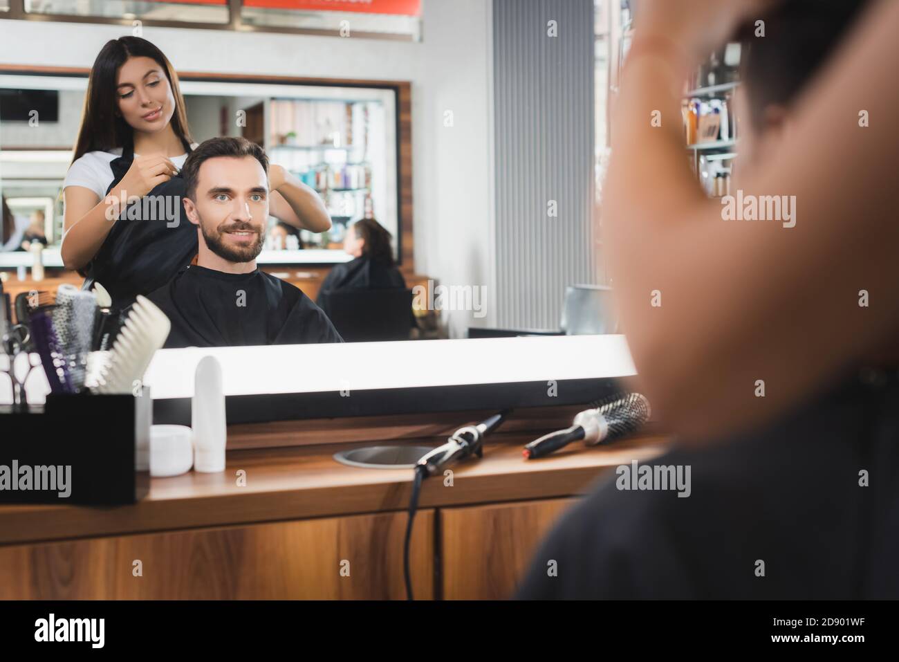 Hair barber mirror reflection hi-res stock photography and images - Alamy