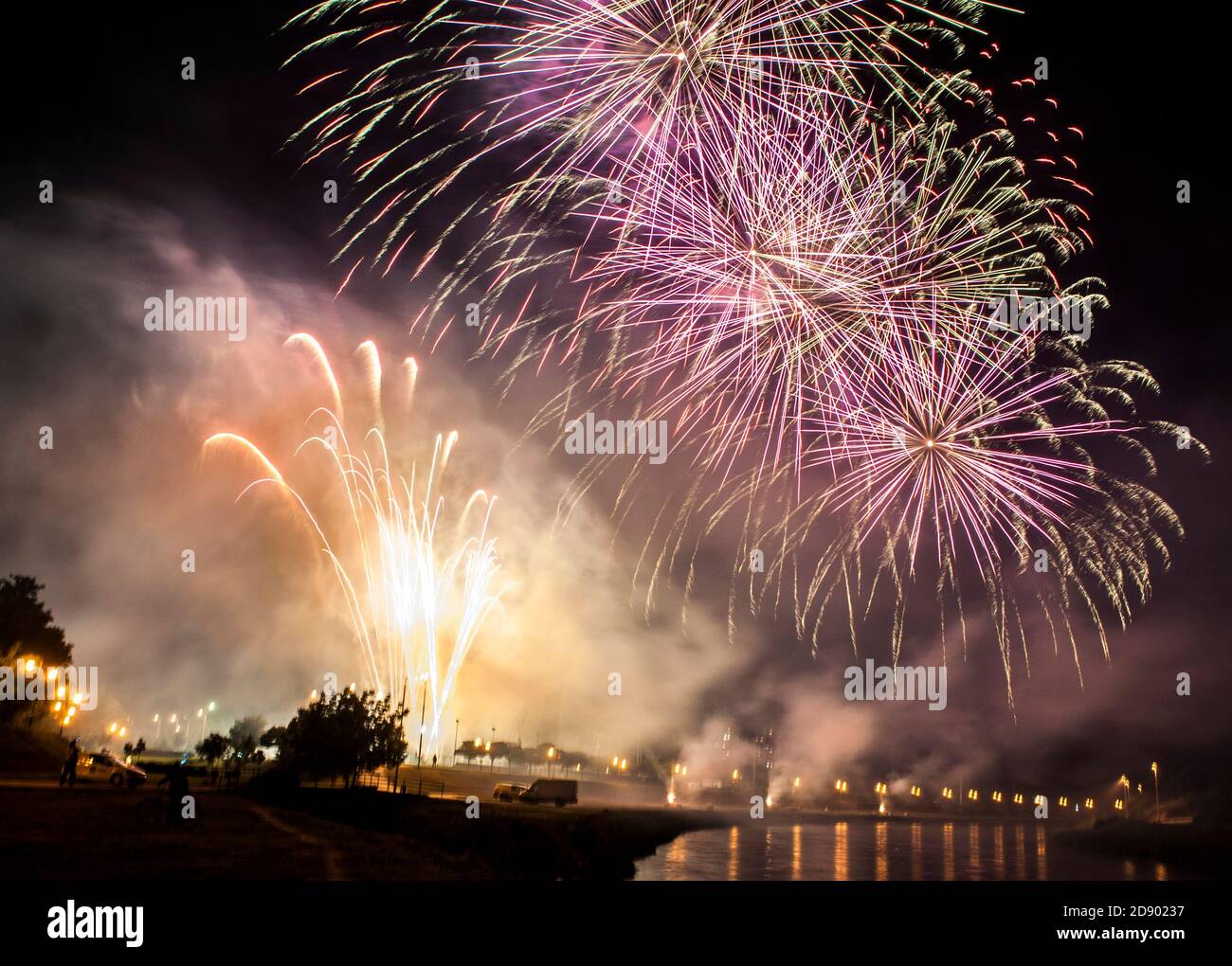 Firework rockets drawing hi-res stock photography and images - Alamy