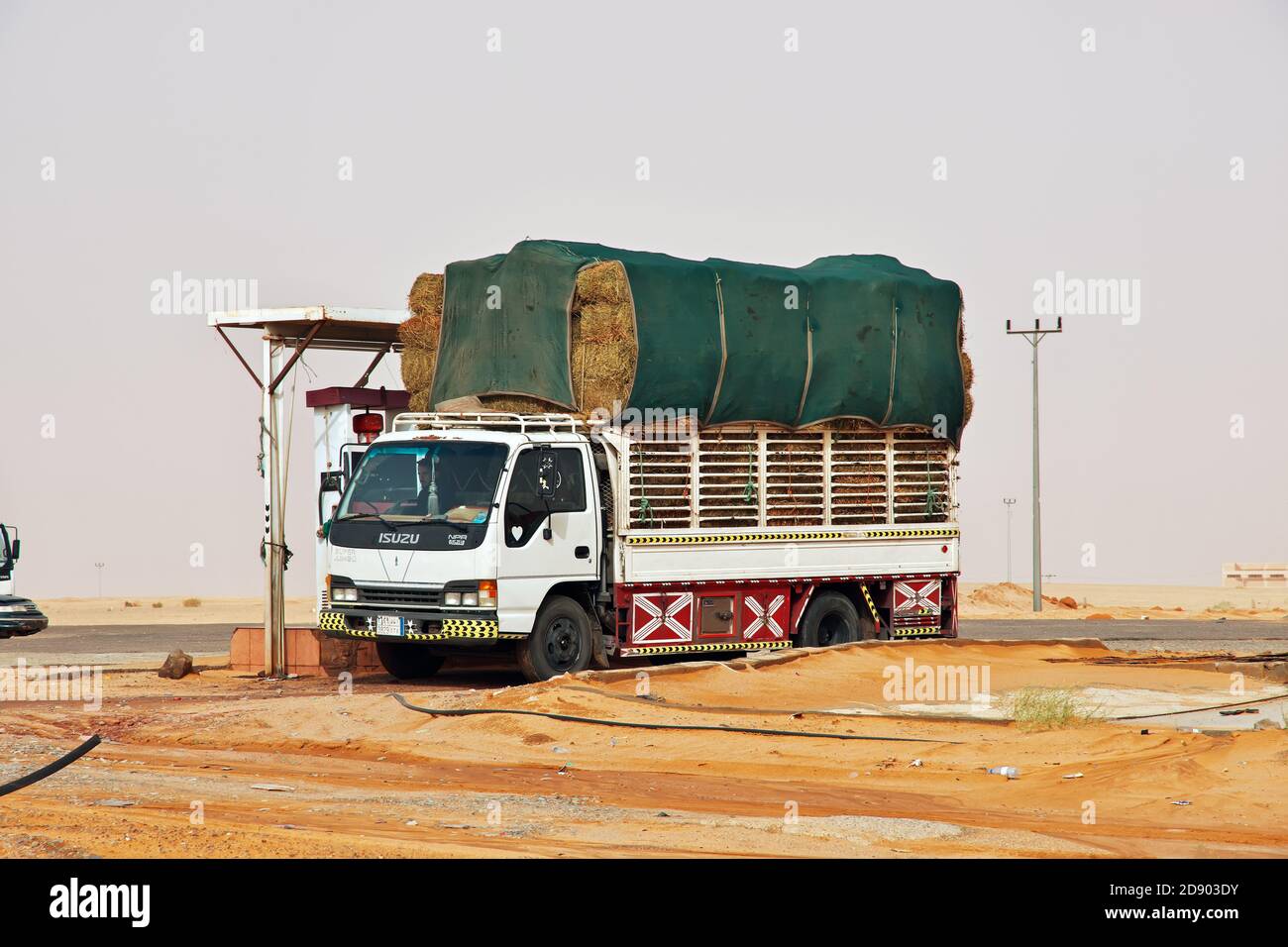The vintage car in the desert, Saudi Arabia Stock Photo - Alamy