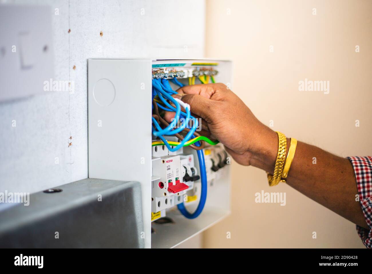 Electricity Meter Hands High Resolution Stock Photography and Images ...