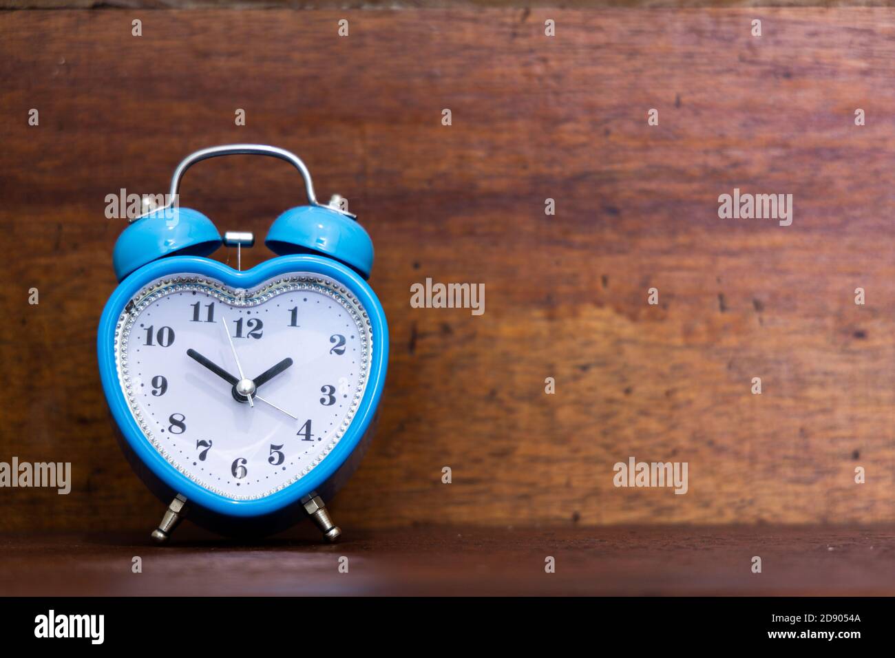 Alarm clock smiley face hi-res stock photography and images - Alamy