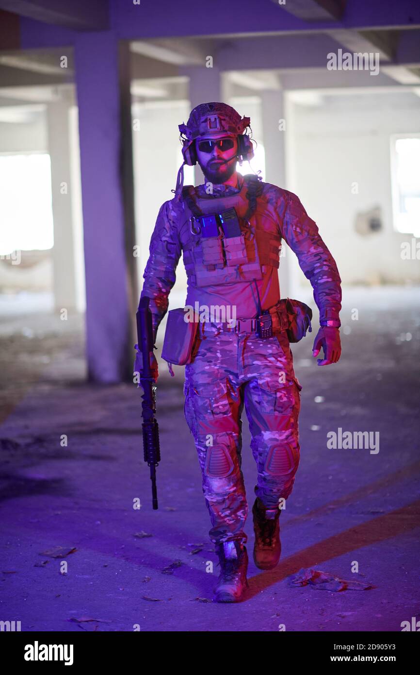 Urban warfare tactics hi-res stock photography and images - Alamy