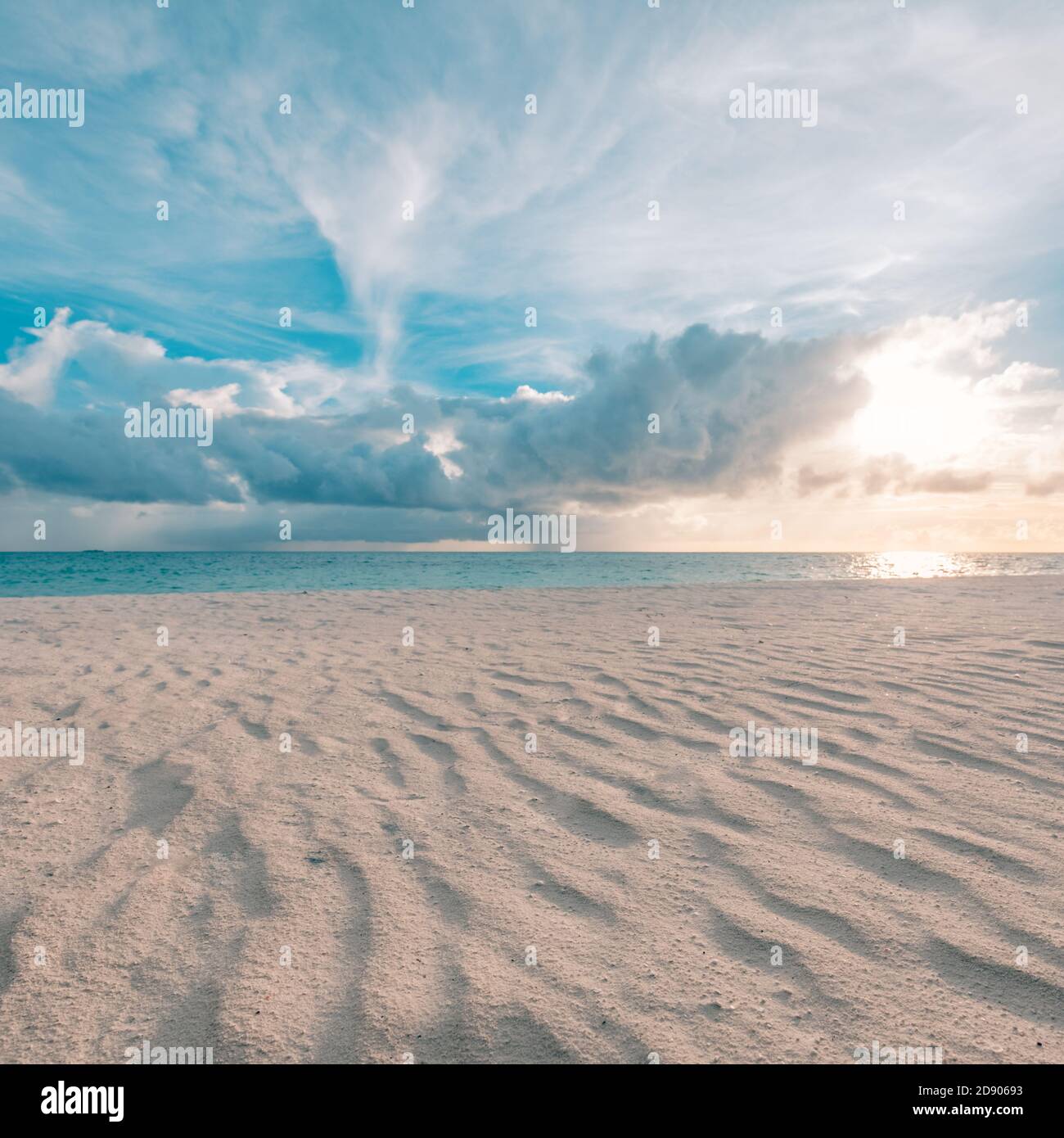 Sea sand sky concept, sunset colors clouds, horizon, horizontal ...