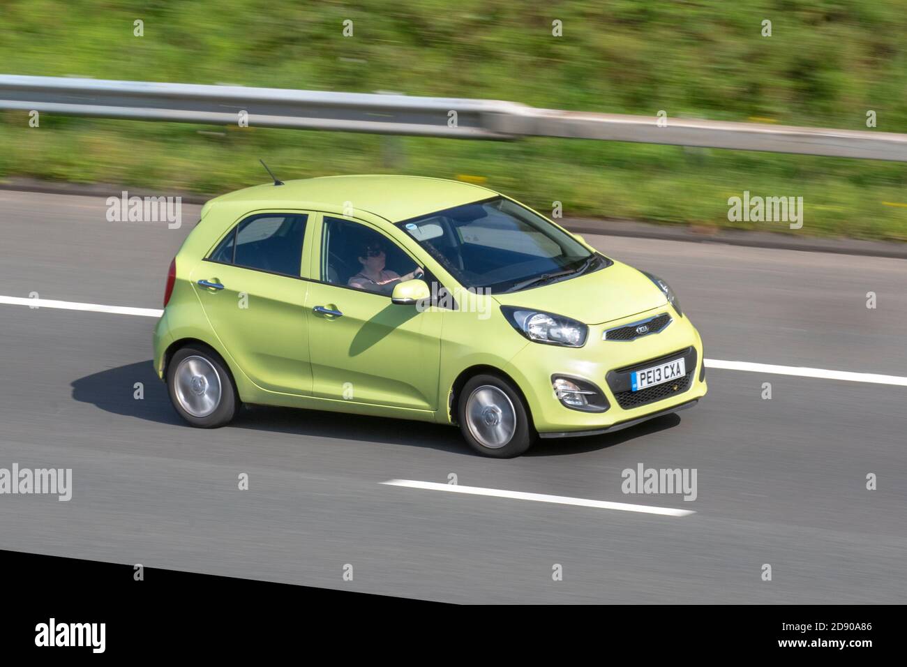 Kia picanto hi-res stock photography and images - Alamy