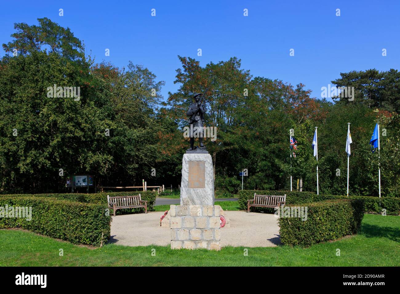 Statue of a World War I Black Watch sergeant designed by Edinburgh ...