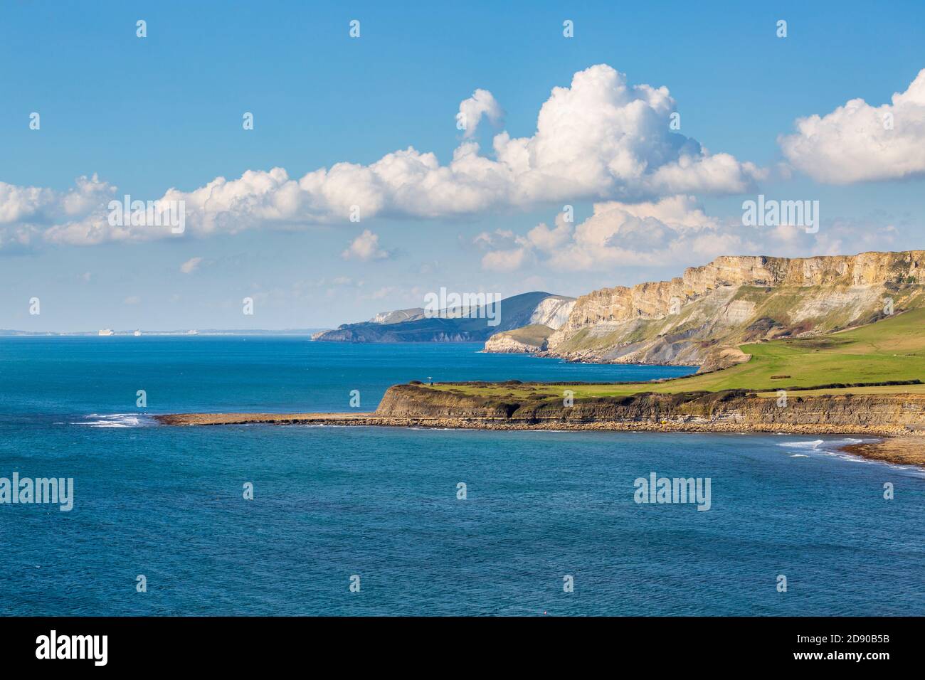 Kimmeridge Bay and Gad Cliff on the Jurassic Coast in Dorset, England ...