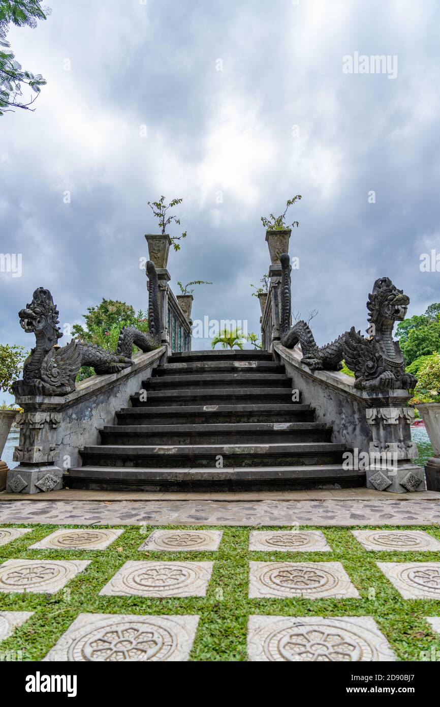 Palace of wisdom hi-res stock photography and images - Alamy