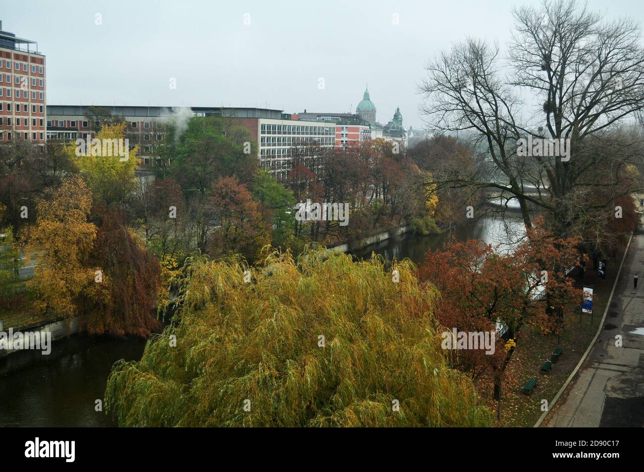 Aerial view landscape cityscape of Munich city from roof top of Des ...