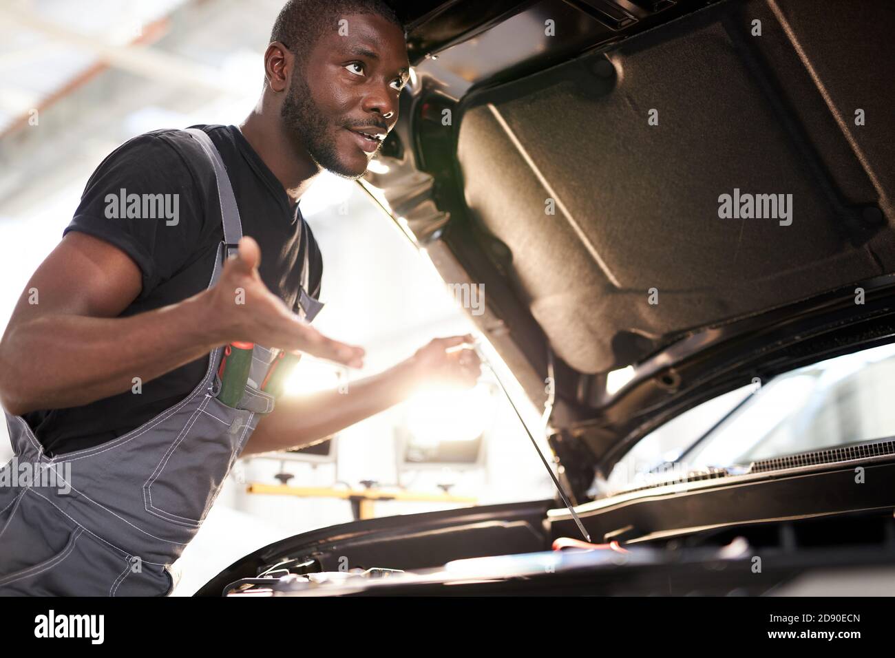 Car Repair Africa High Resolution Stock Photography and Images - Alamy