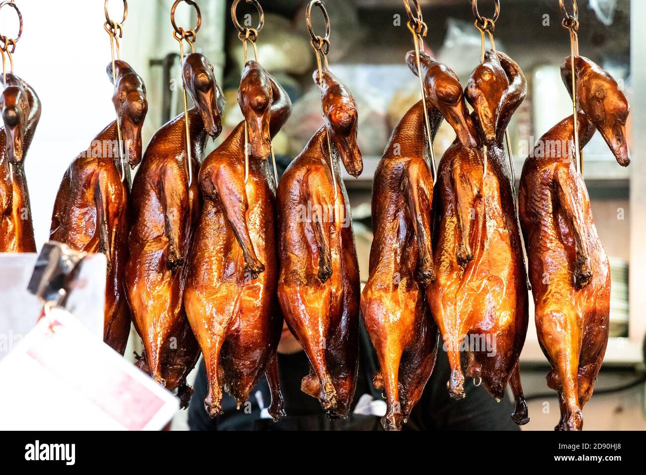 Freshly roasted whole goose with crispy skin in restaurant Stock Photo ...