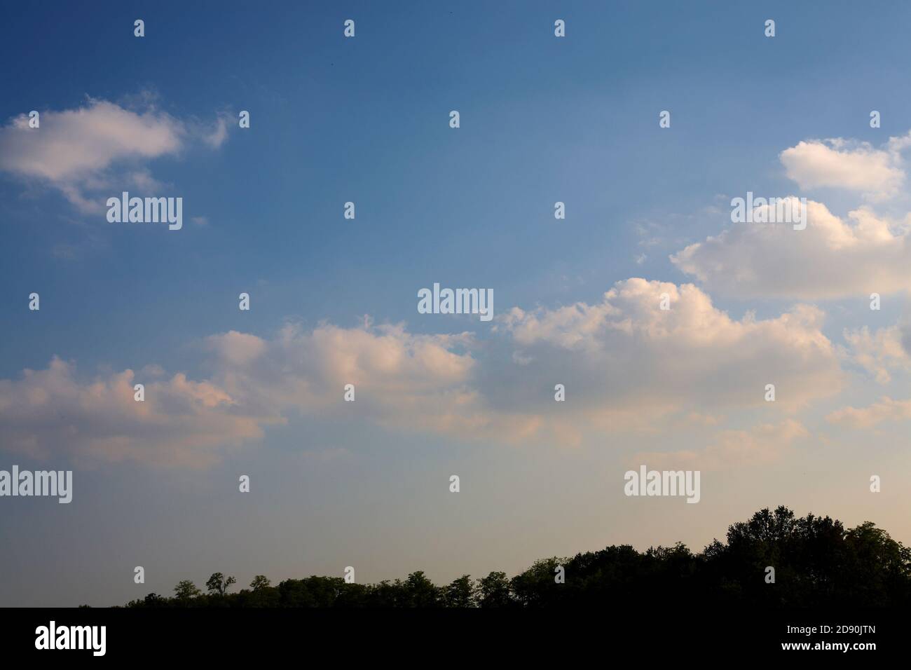 milan sunset sky Stock Photo - Alamy