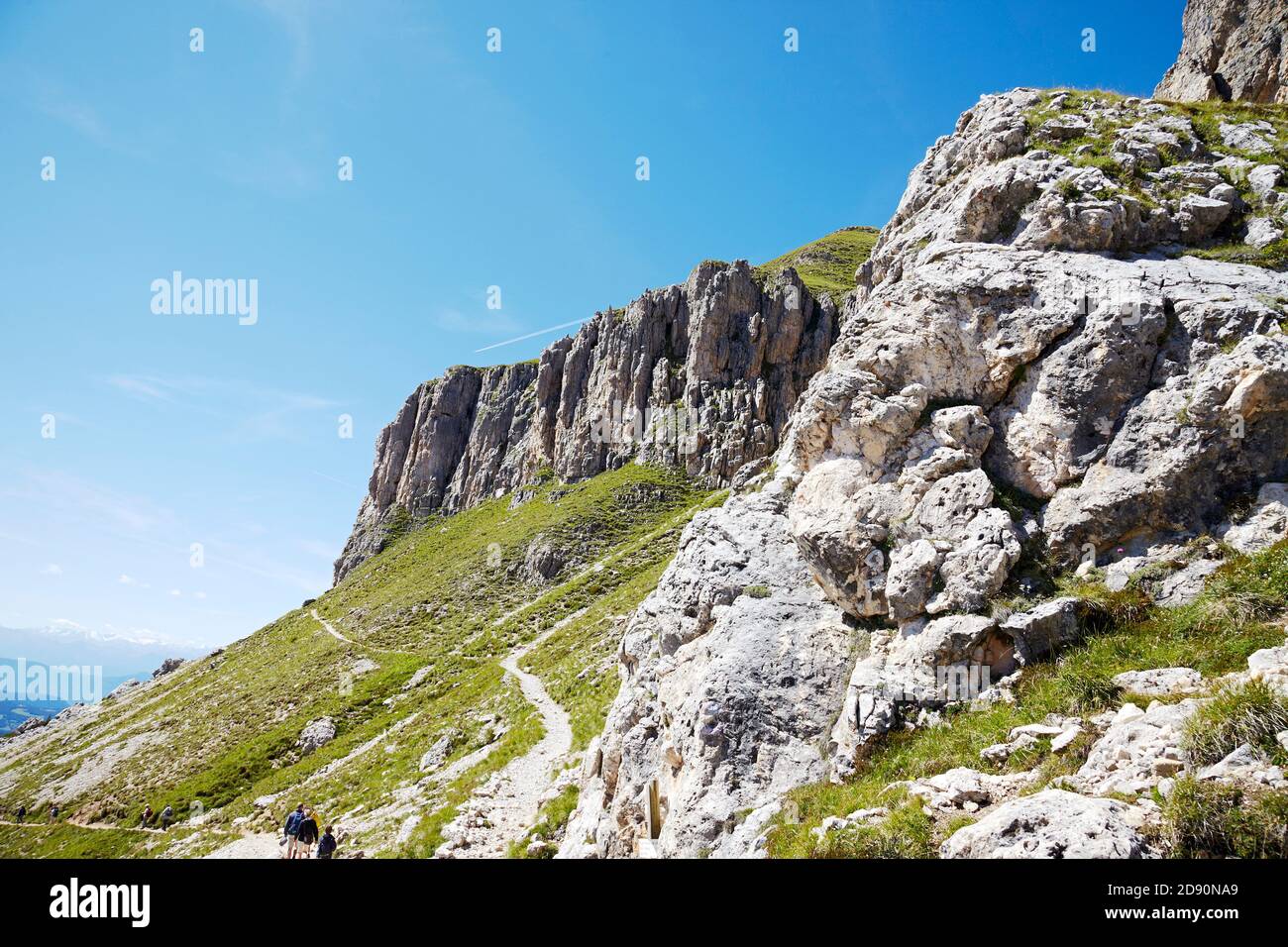 Hilltop mountain top hi-res stock photography and images - Alamy