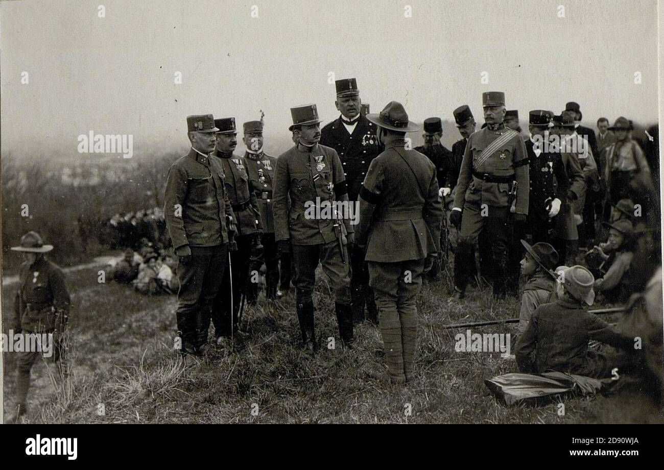 Kaiser Karl I. bei Jung Österreich am Roten Berg in Ober St. Veit Stock ...