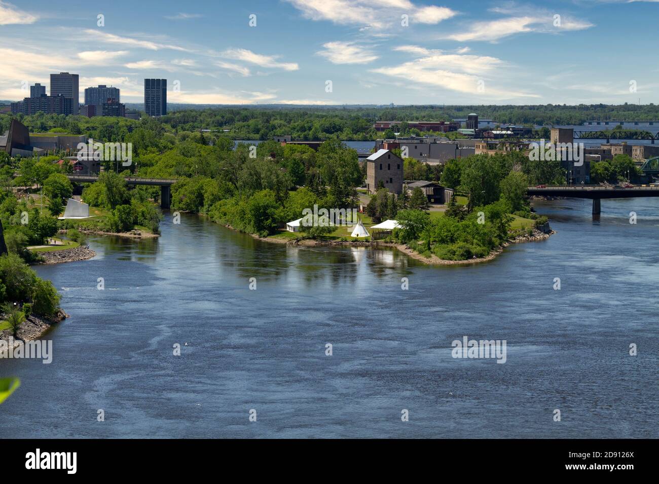 Ottawa river bridges hi-res stock photography and images - Alamy