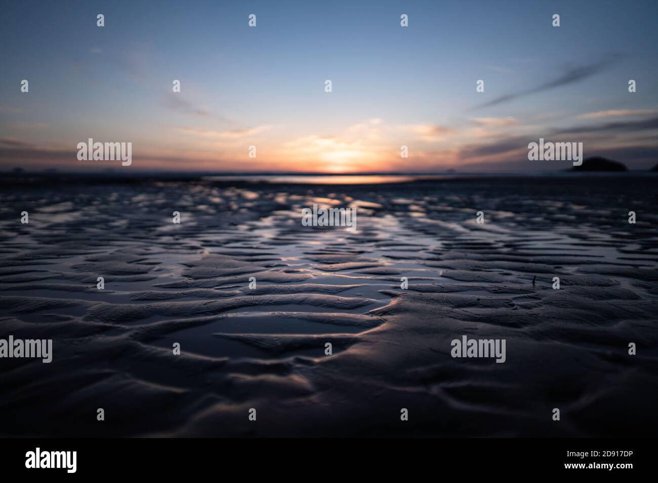 Flat mud hi-res stock photography and images - Alamy