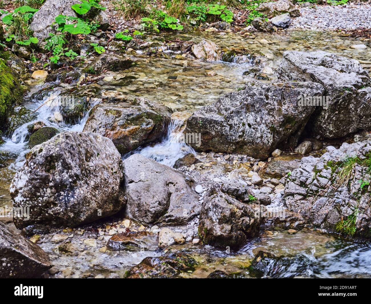 Stream waterfalls hi-res stock photography and images - Alamy