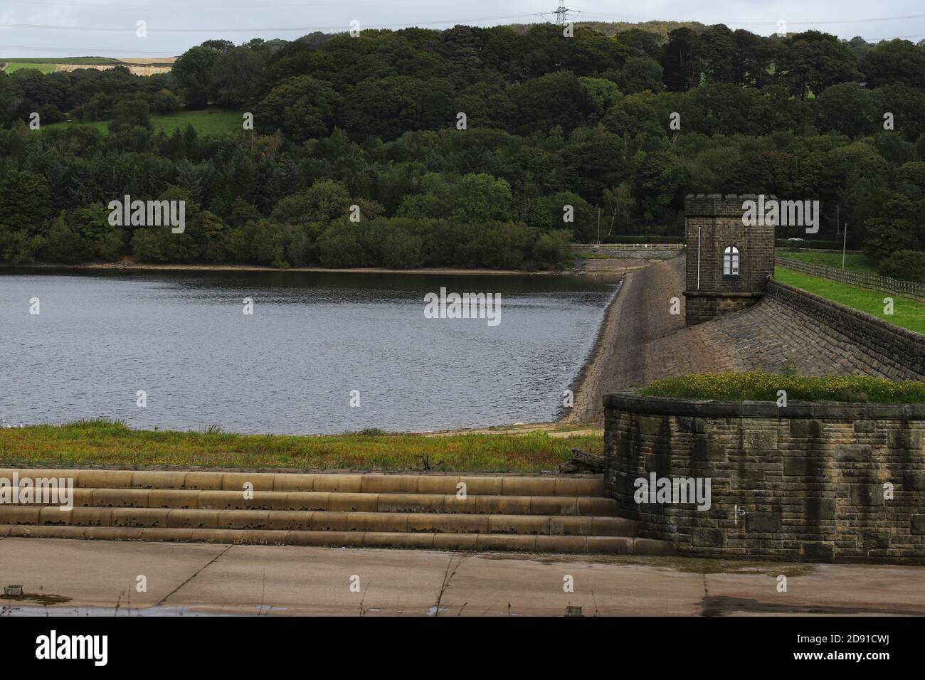 Underbank reservoir hi-res stock photography and images - Alamy