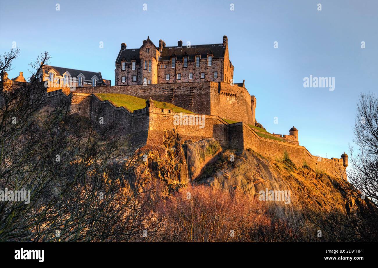 Edinburgh castle tour guide hi-res stock photography and images - Alamy