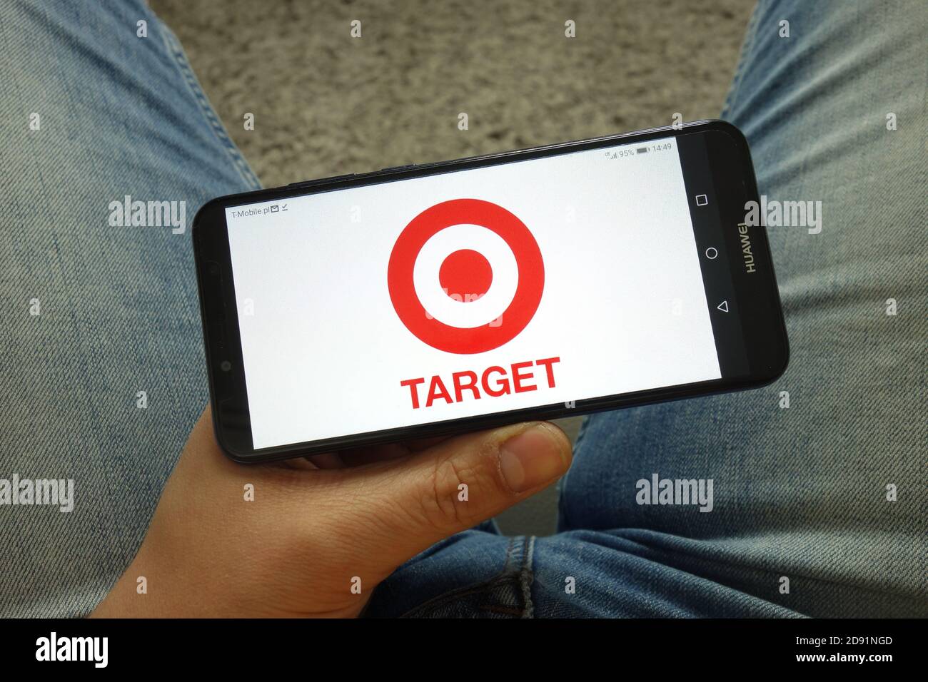 Target corporation logo hi-res stock photography and images - Alamy