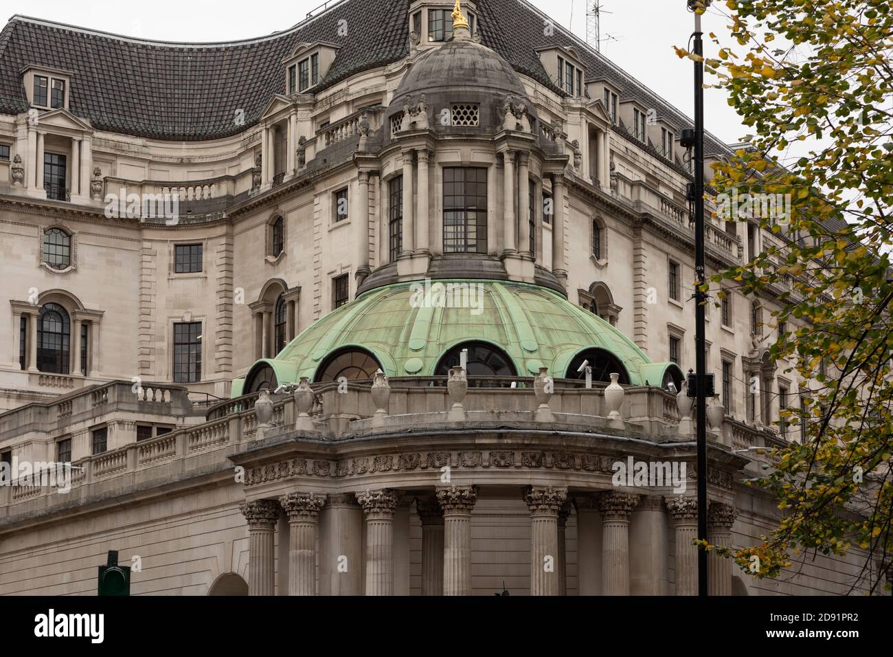 Barbican underground station hi-res stock photography and images - Alamy