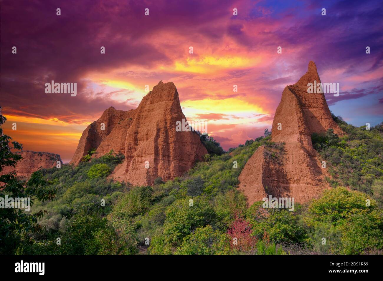 Panorama View of Las Medulas, antique gold mine in the province of Leon ...