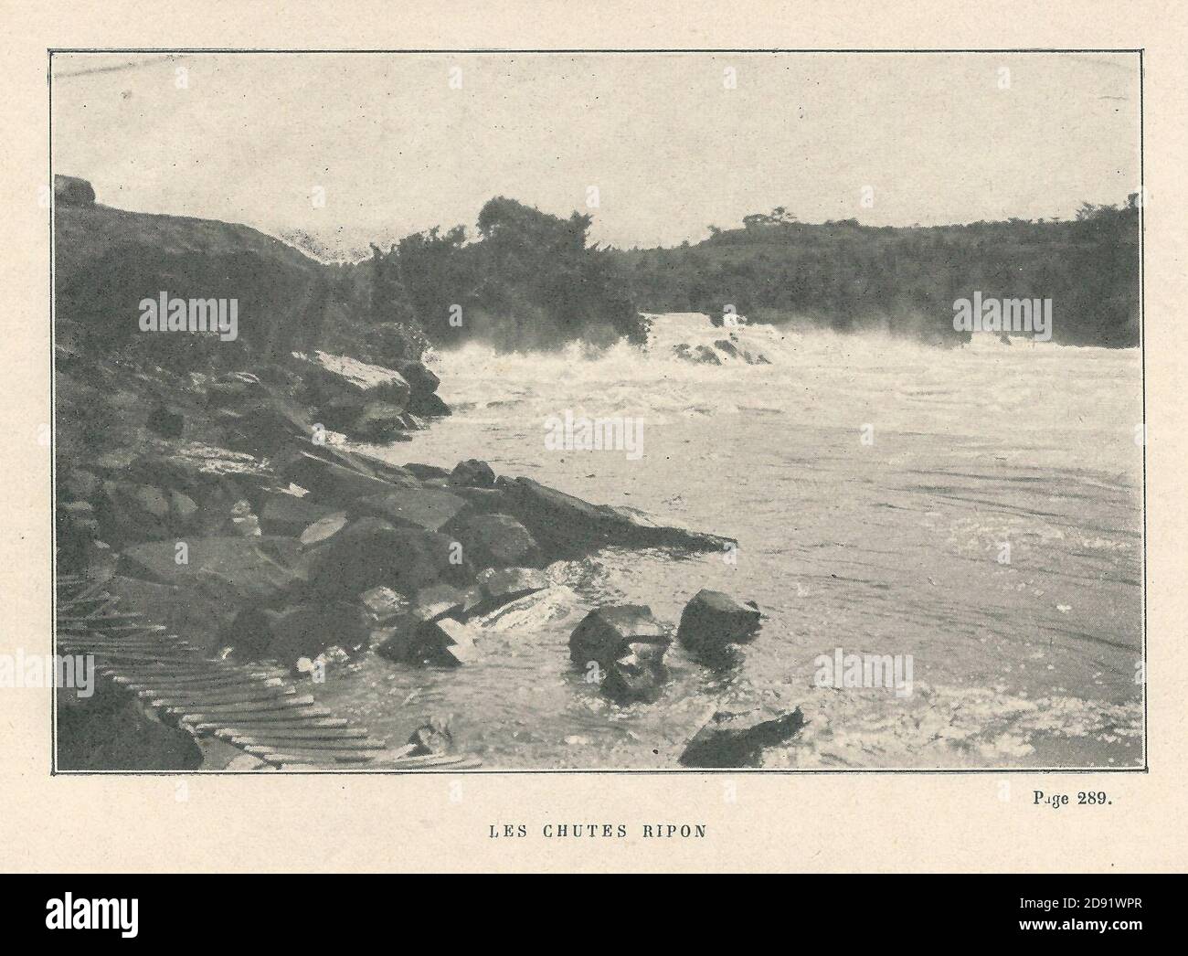 Chutes du nil hi-res stock photography and images - Alamy