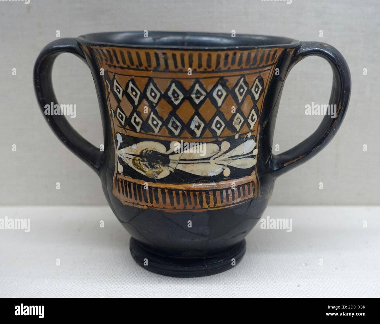 Kantharos hi-res stock photography and images - Alamy