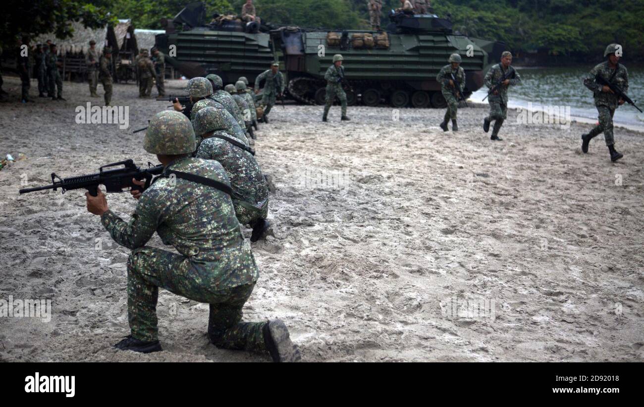 KAMANDAG 2017 Lima Co Conducts Training with Philippine Marines - Image ...