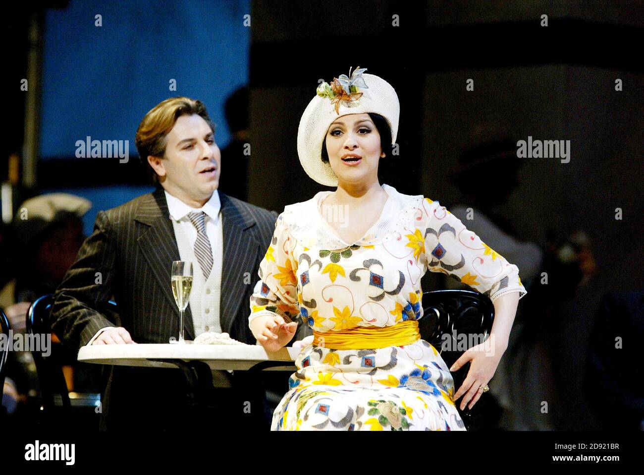 Roberto Alagna (Ruggero), Angela Gheorghiu (Magda) in LA RONDINE by ...