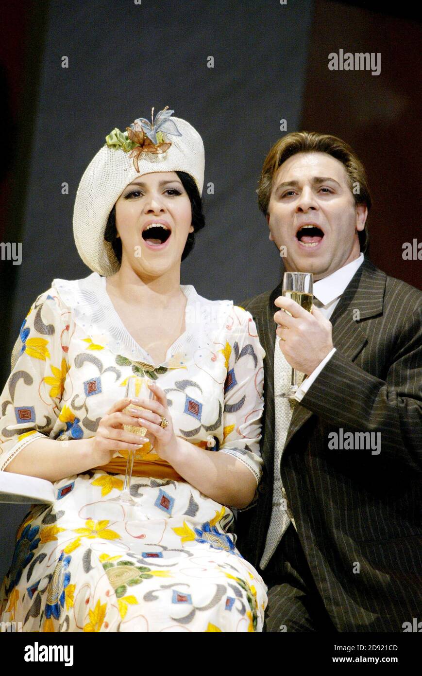 Angela Gheorghiu (Magda), Roberto Alagna (Ruggero) in LA RONDINE by ...