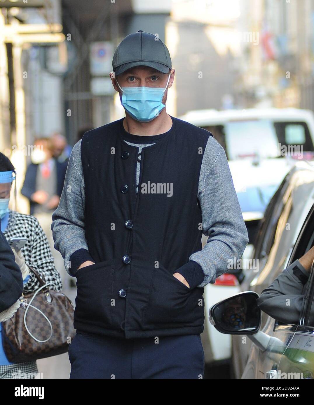 Milan, Simon Kjaer to wife Elina in the center Simon Kjaer, defender of ...