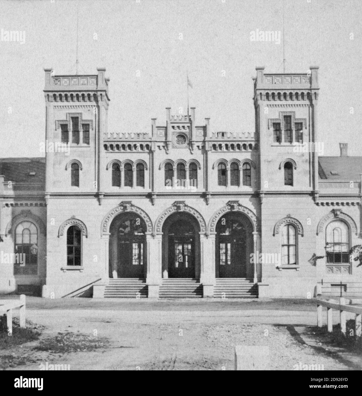 Kaiserin-Elisabeth-Bahnhof in Linz 1 Stock Photo - Alamy