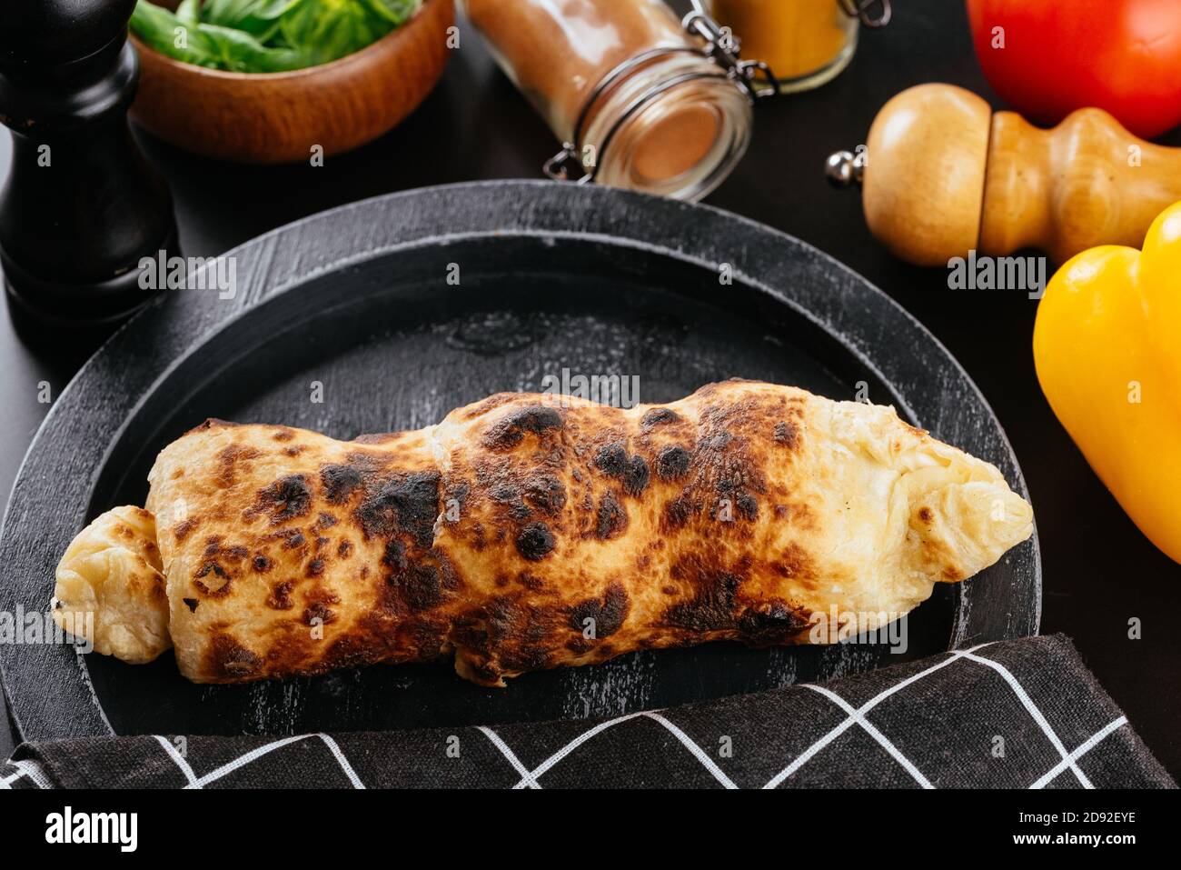 Fat woman thin woman street hi-res stock photography and images - Alamy